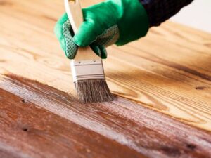 Laca para madera: Características y cualidades - Maderas para Exterior